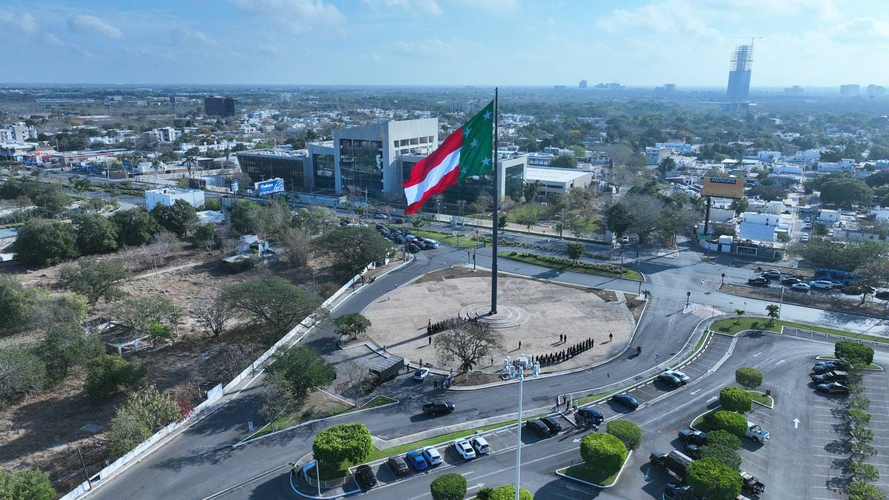 La bandera de Yucatán vuelve a ondear como símbolo de nuestra identidad ...